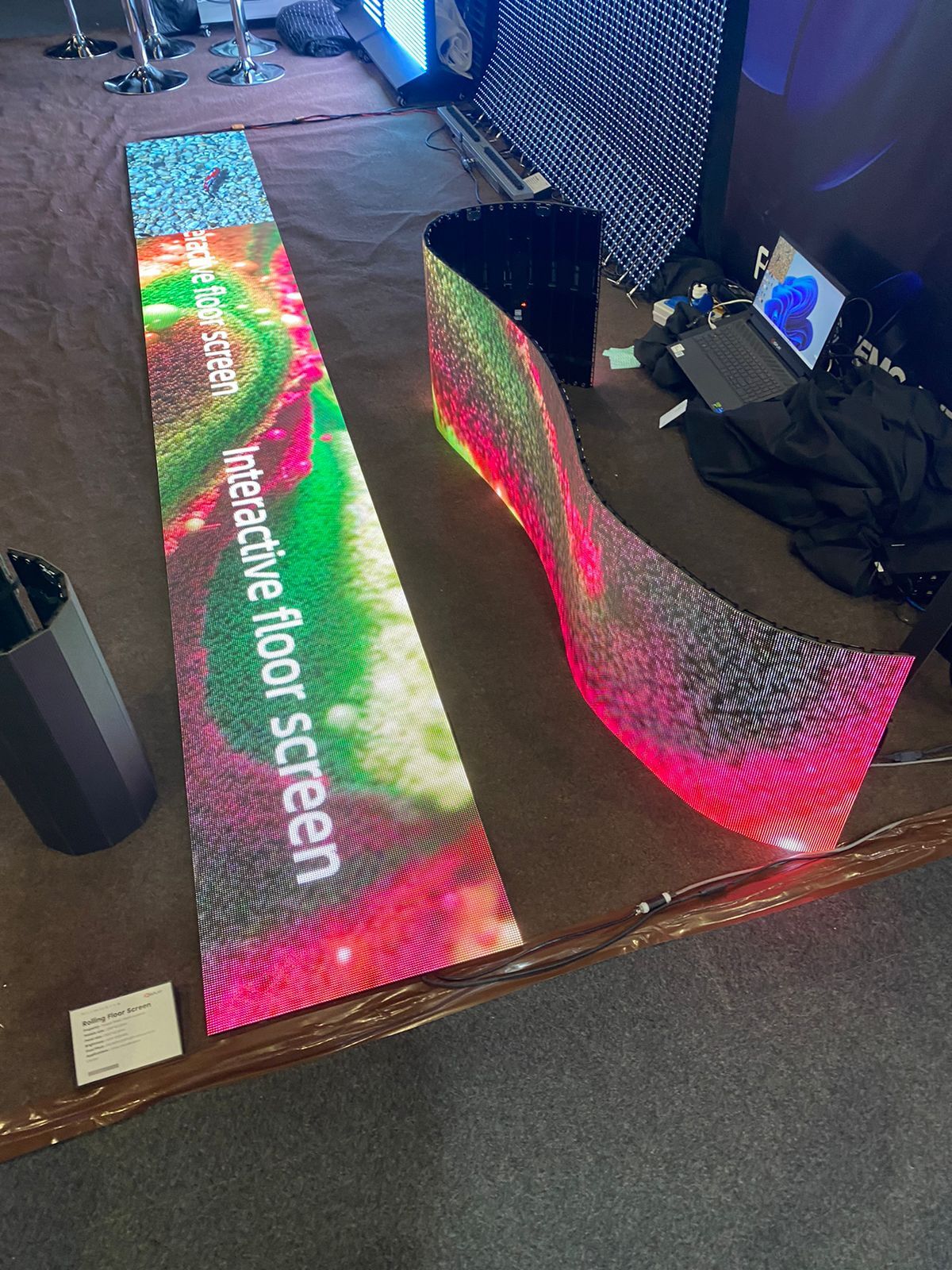 LED Rolling Floor Display - QIVOR TECH